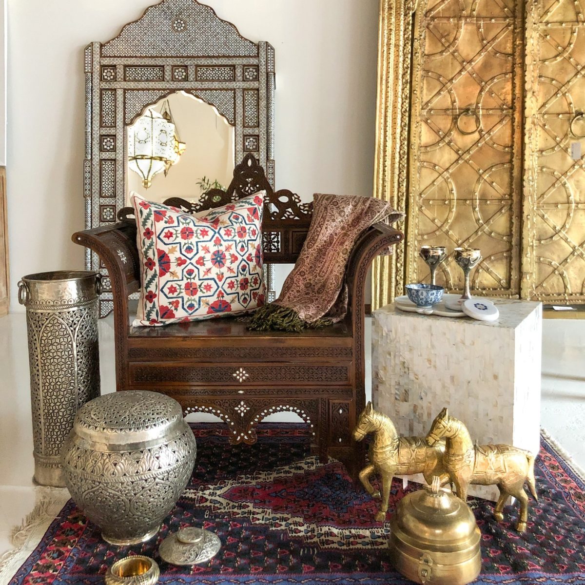 AOI Home: Luxury Home Accessories for Interior Designers & Homeowner