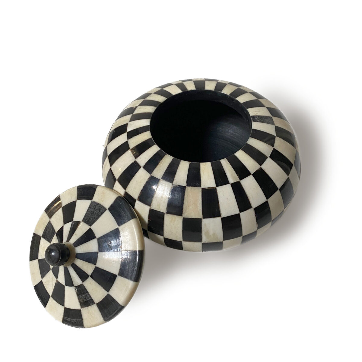 Checkered Box | Black and White Box | Round Box